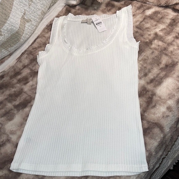 LOFT | Tops | Nwt Loft Ribbed Texture Tank Top W Ruffle Around The ...